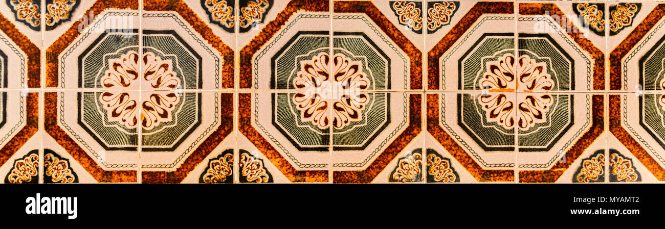 Traditional ornamental Spanish decorative tiles, original ceramic tiles ...