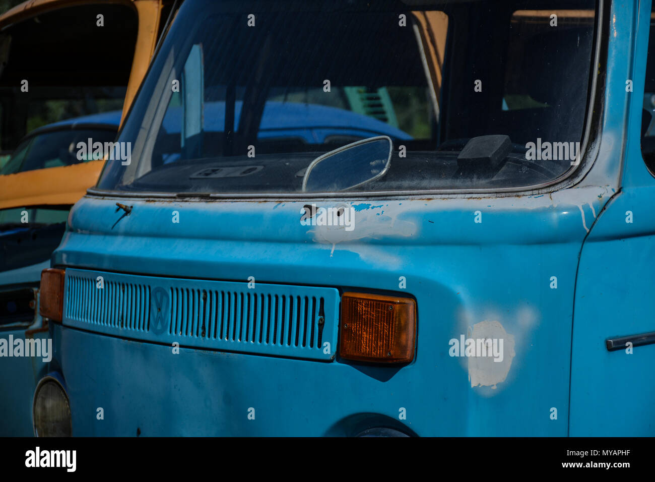 Rusty vw van hi-res stock photography and images - Alamy