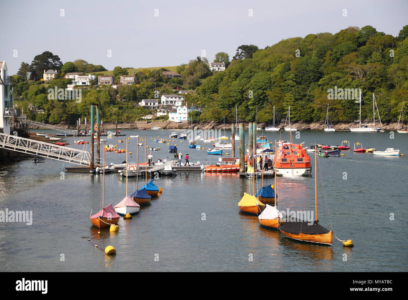 Britain harbour hi-res stock photography and images - Alamy