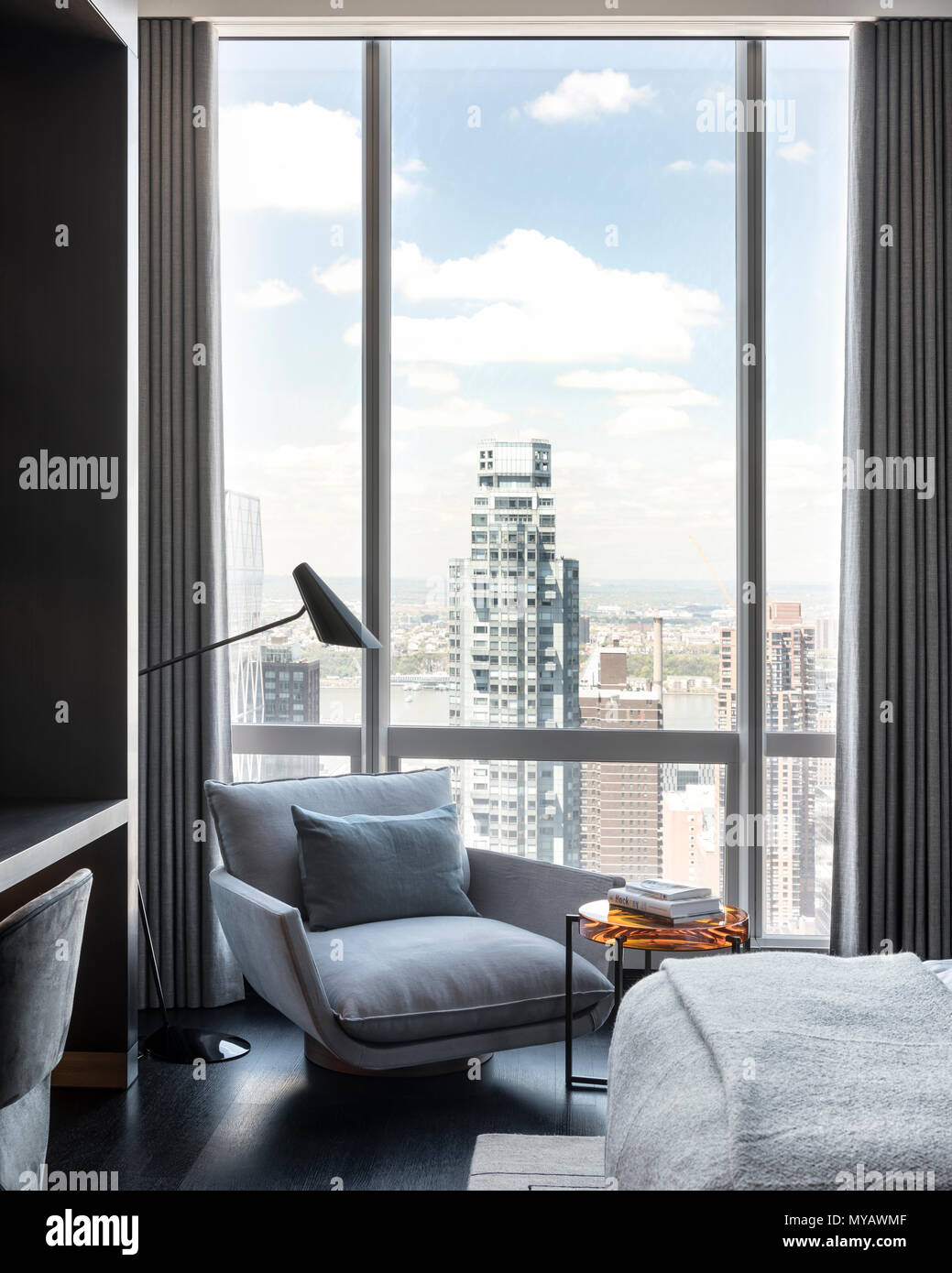 Apartment hi-res stock photography and images - Alamy