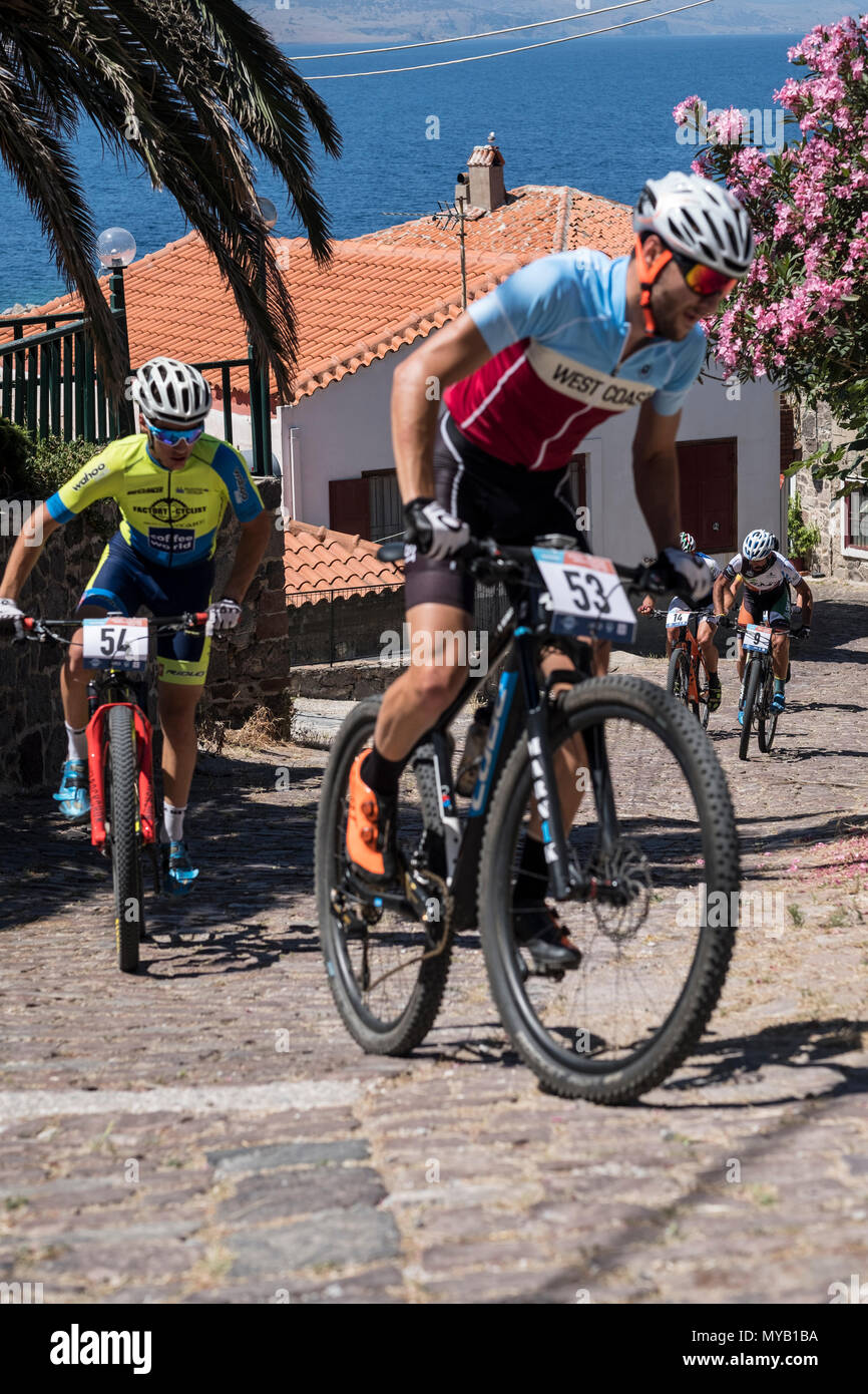 World male cyclists hi-res stock photography and images - Alamy