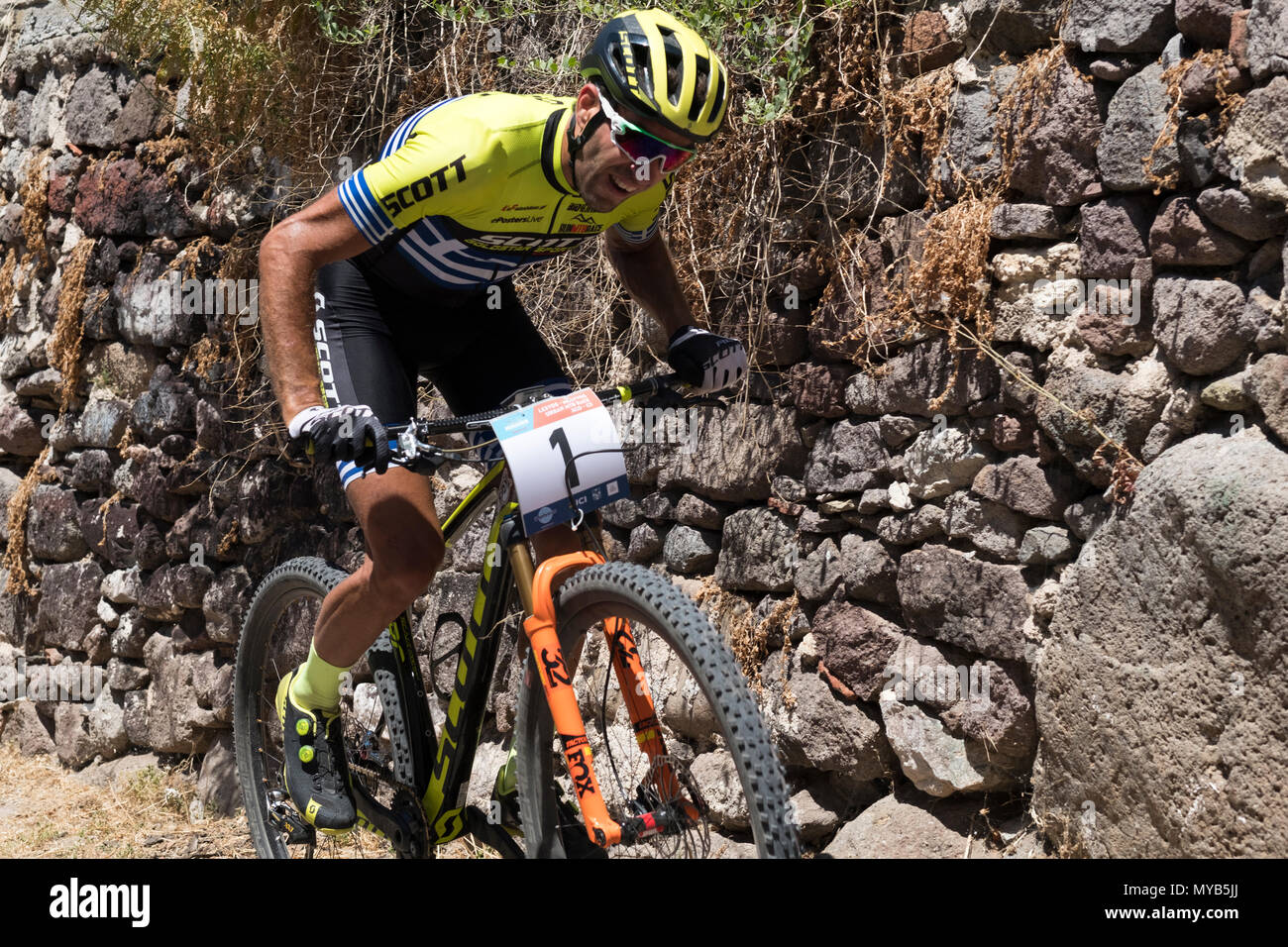 Greek bicycle hi-res stock photography and images - Alamy