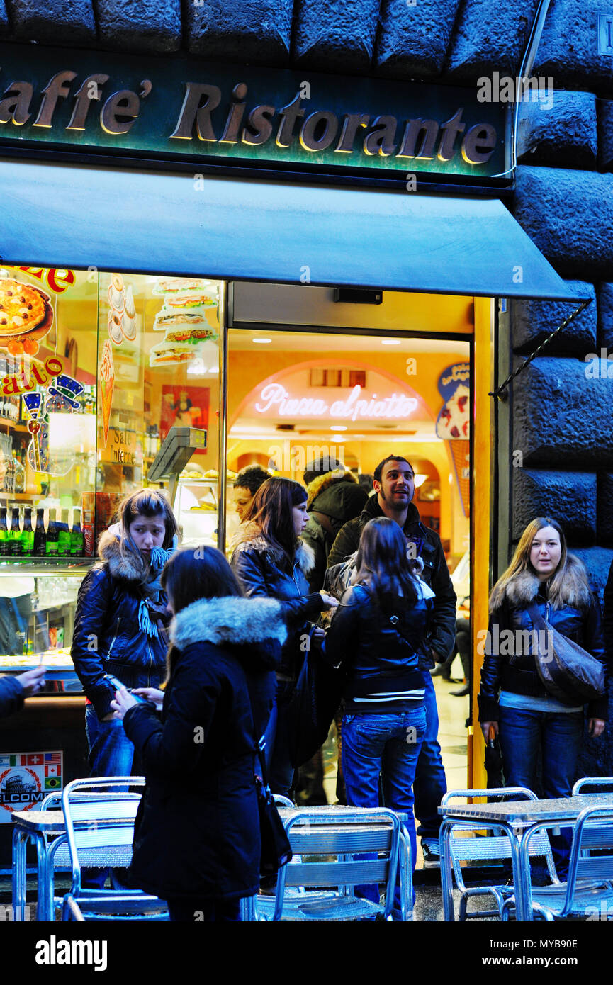 Pizzeria rome hi-res stock photography and images - Alamy