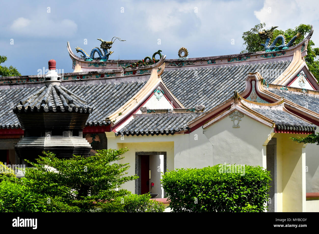 old chinese temple Stock Photo - Alamy