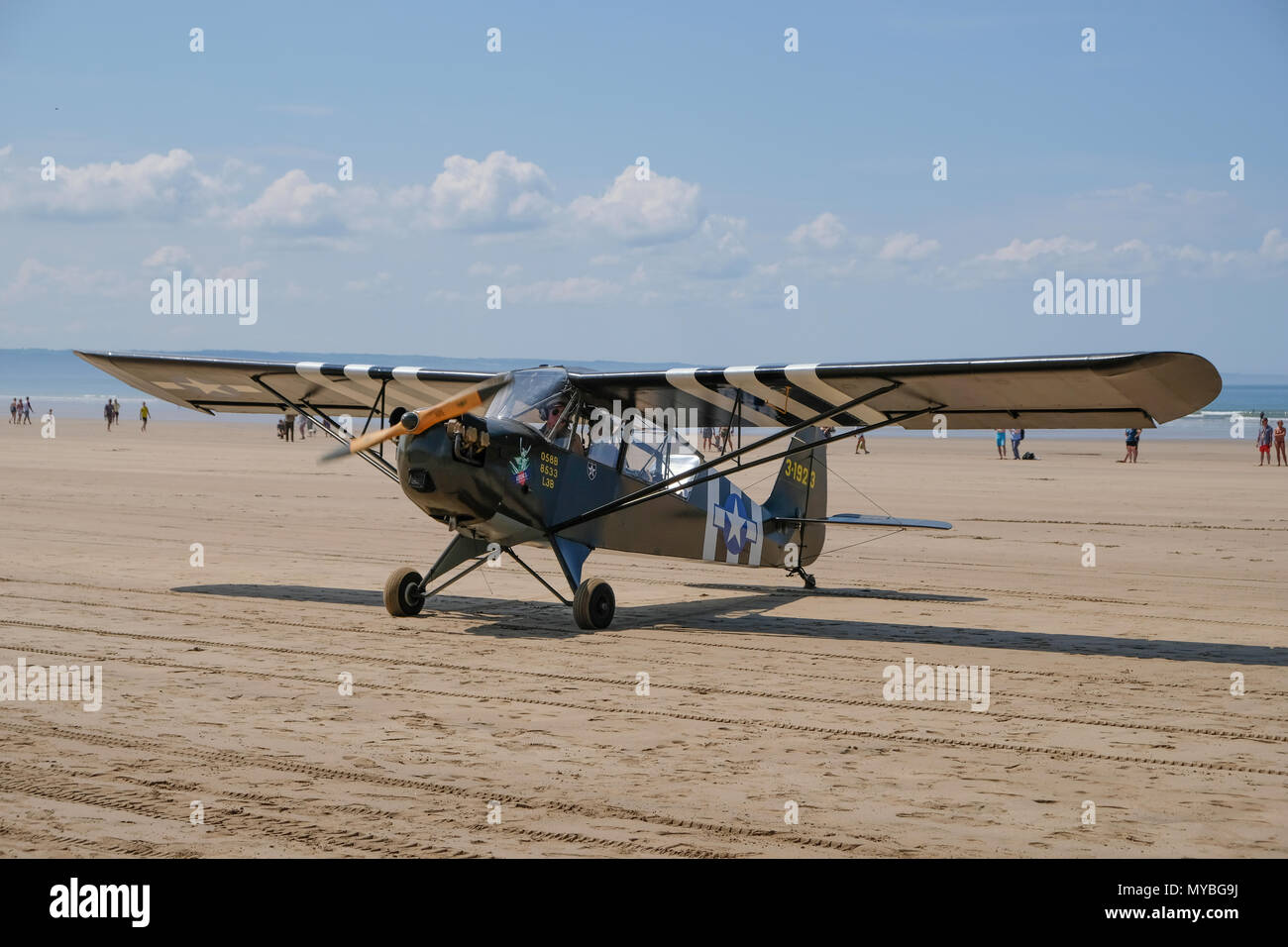 Piper cub wwii hi-res stock photography and images - Alamy