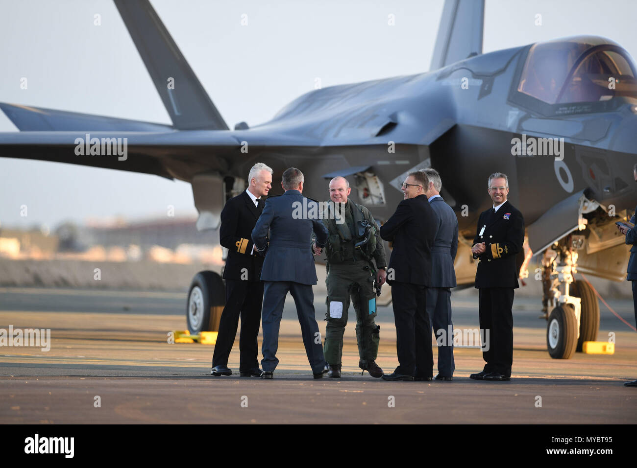 Wing commander john butcher hi-res stock photography and images - Alamy