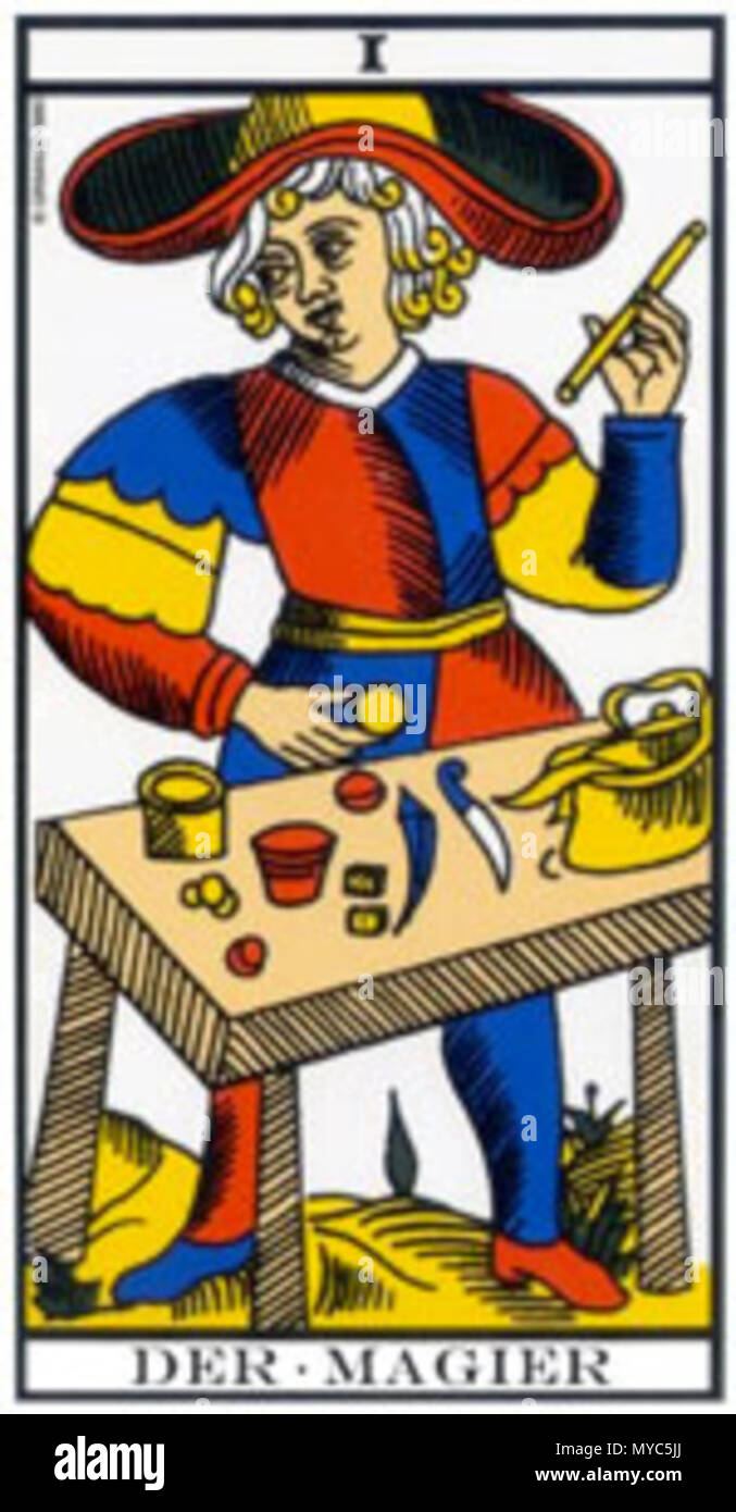 Tarot karte hi-res stock photography and images - Alamy