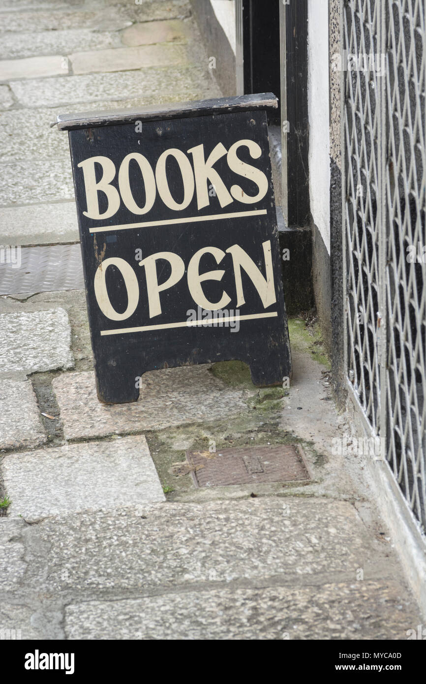 Bookshop metaphor hi-res stock photography and images - Alamy