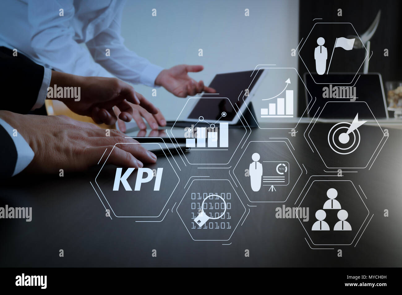Key Performance Indicator (KPI) workinng with Business Intelligence (BI ...