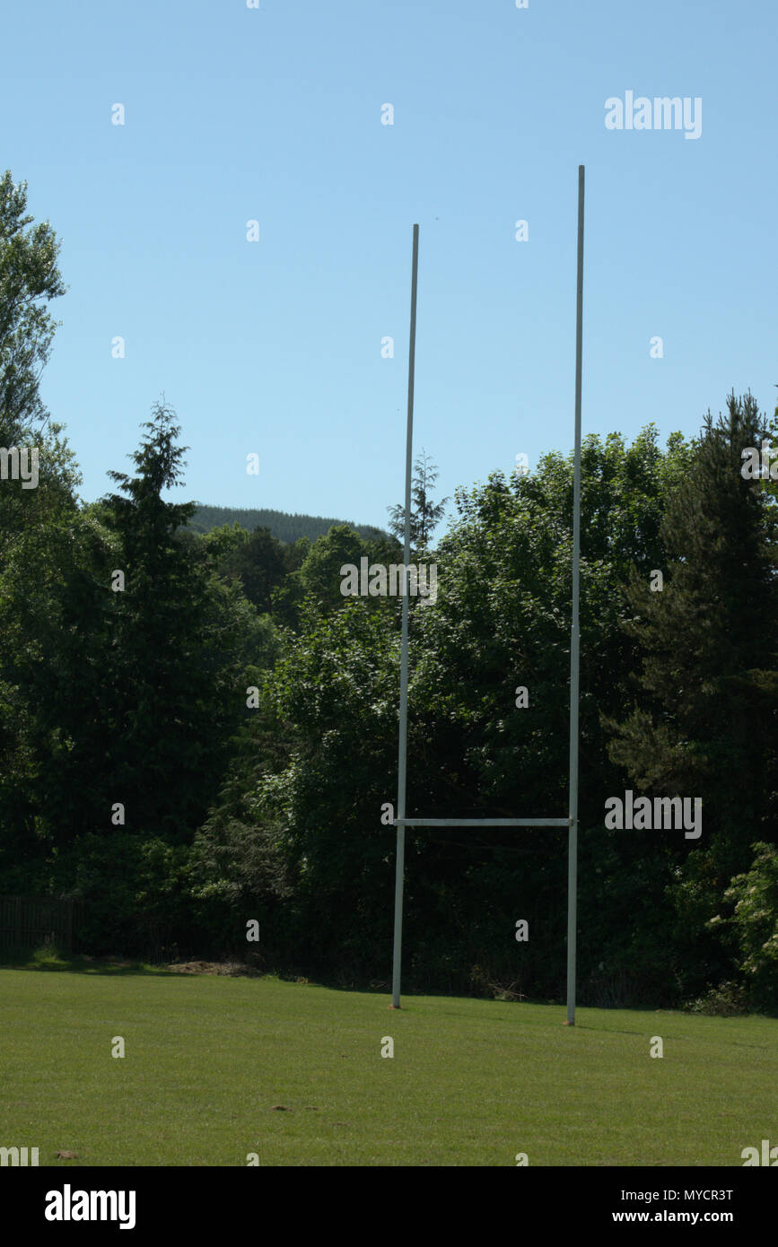 Ball rugby posts hi-res stock photography and images - Alamy