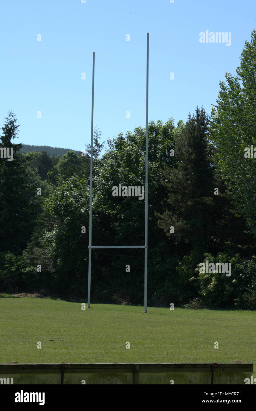 Rugby Posts Ball Stock Photos & Rugby Posts Ball Stock Images - Alamy