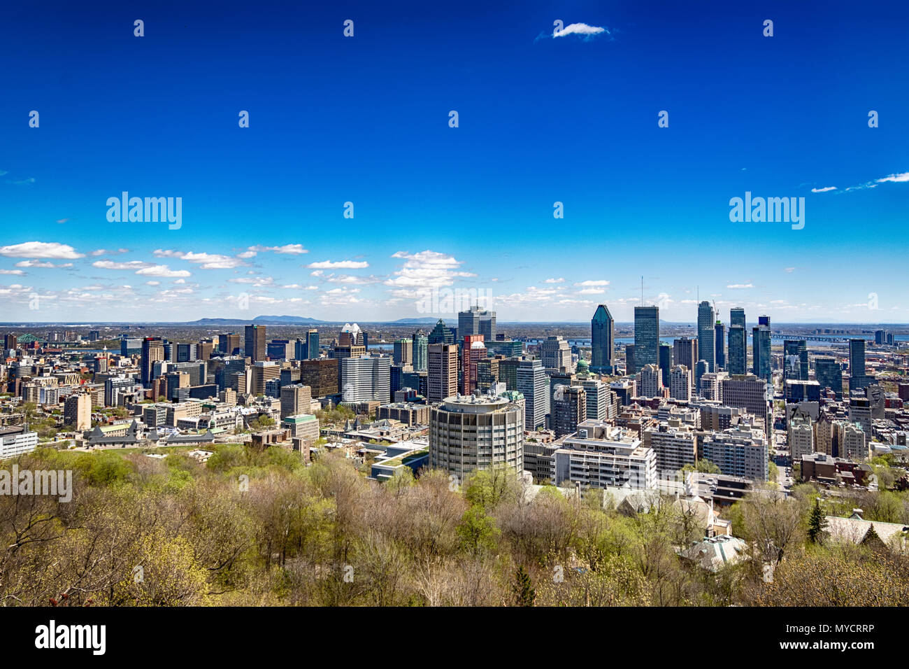 Montreal skyline day hi-res stock photography and images - Alamy