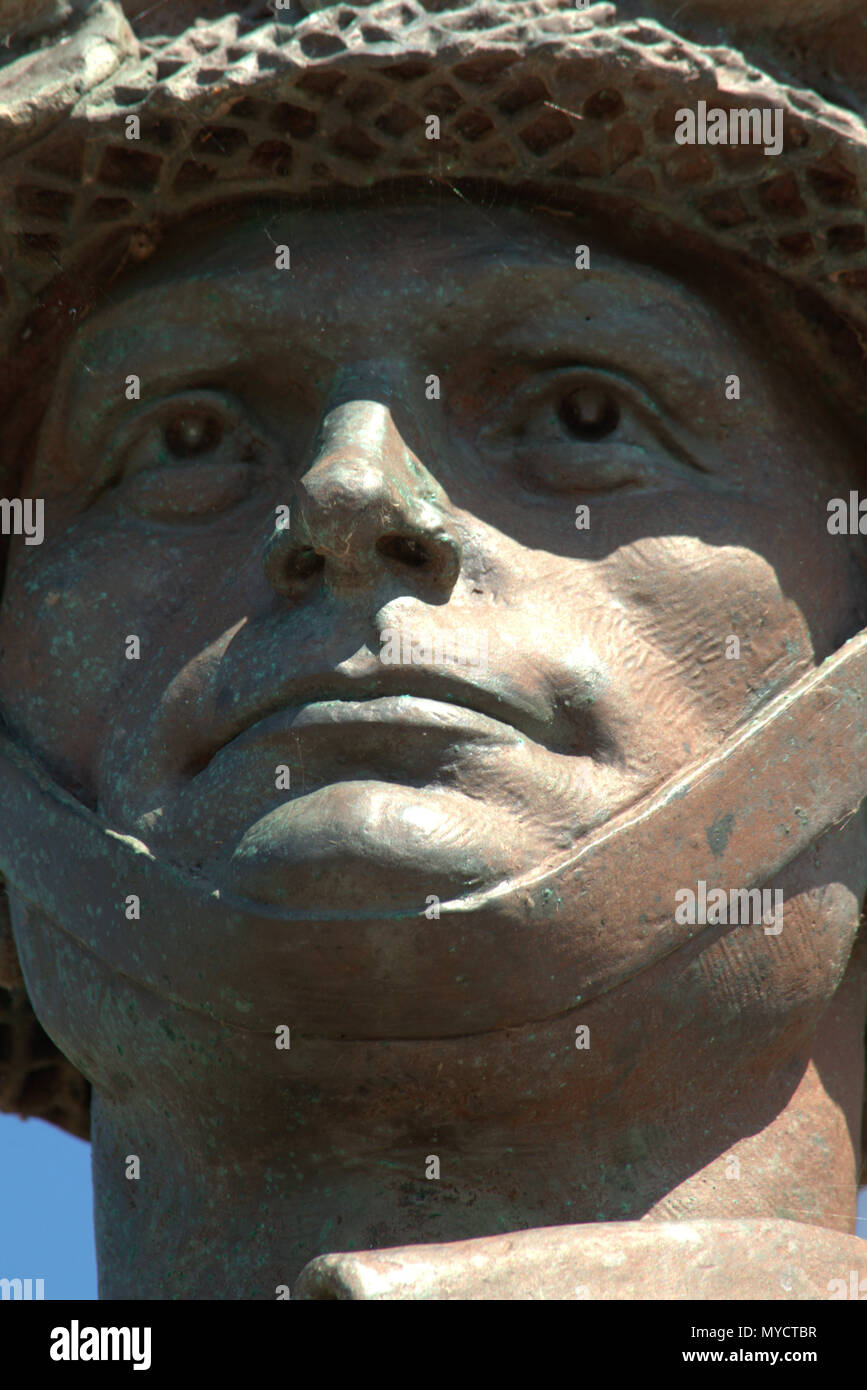 Royal Scots Fusiliers commemorative statue Stock Photo - Alamy
