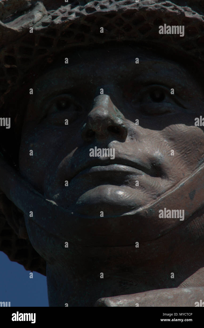 Royal Scots Fusiliers commemorative statue Stock Photo - Alamy