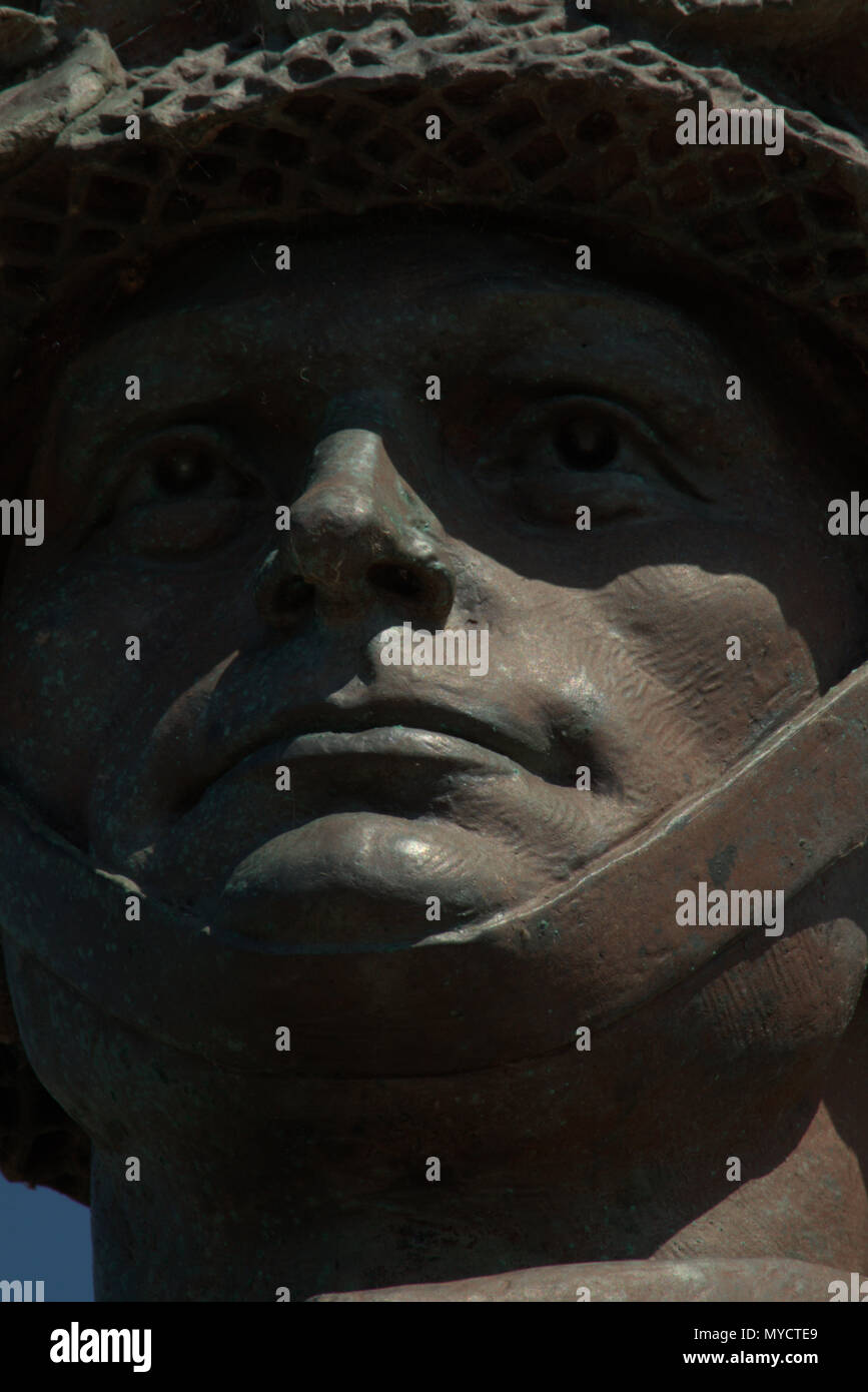 Royal Scots Fusiliers commemorative statue Stock Photo - Alamy