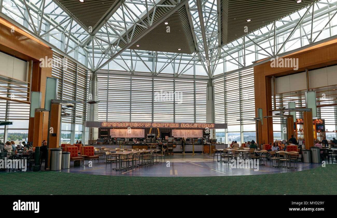 Portland international airport hi-res stock photography and images - Alamy