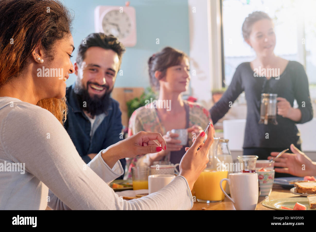 Showing Pictures To Friend High Resolution Stock Photography and Images ...