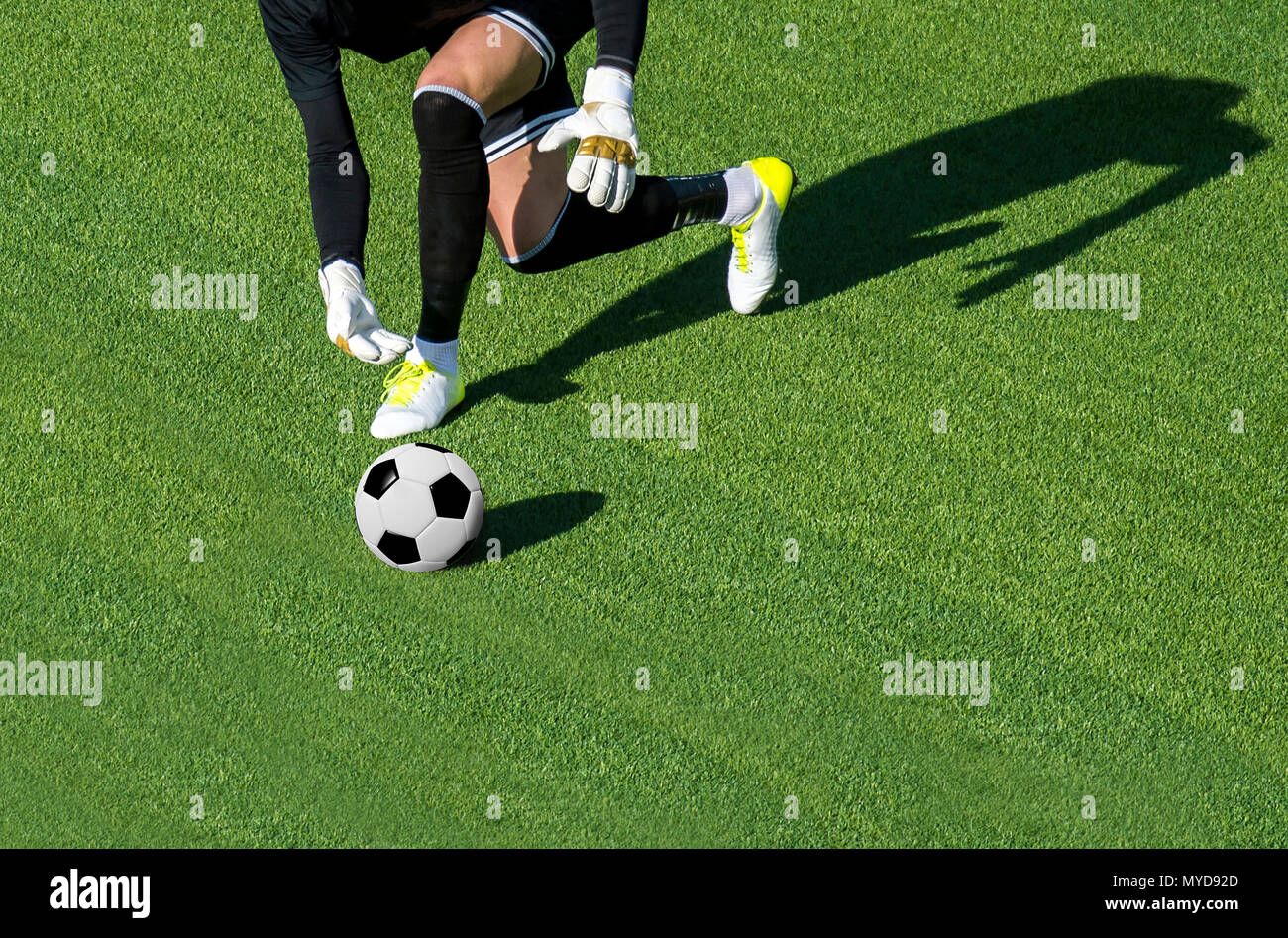 Goalkeeper throw in football hi-res stock photography and images - Alamy
