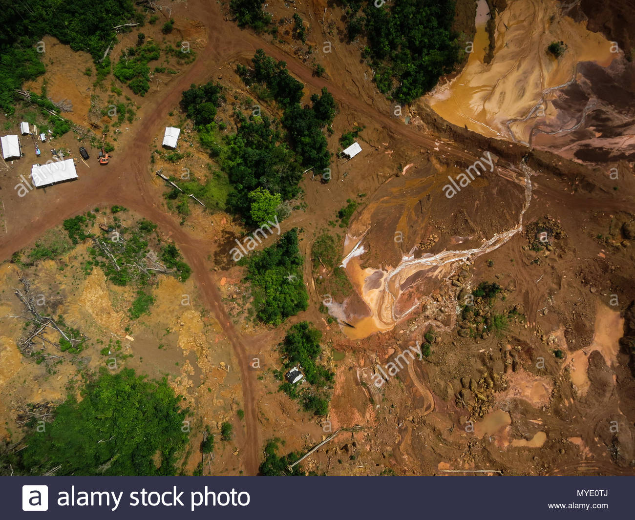 The Amazon River Pollution Stock Photos & The Amazon River Pollution ...