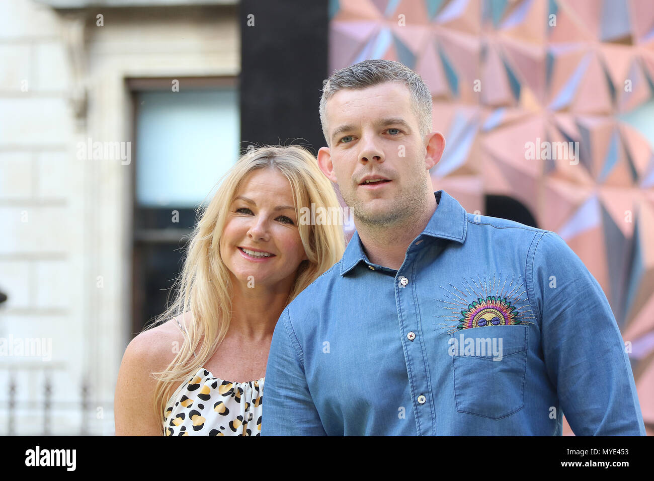 Russell tovey 2018 hi-res stock photography and images - Alamy