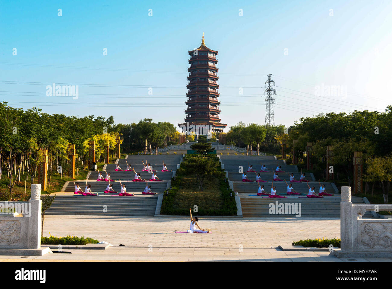 Wire pagoda hi-res stock photography and images - Alamy