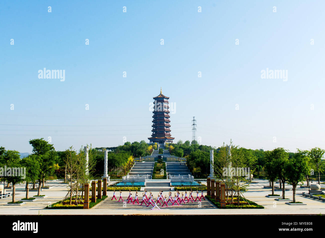 Wire pagoda hi-res stock photography and images - Alamy