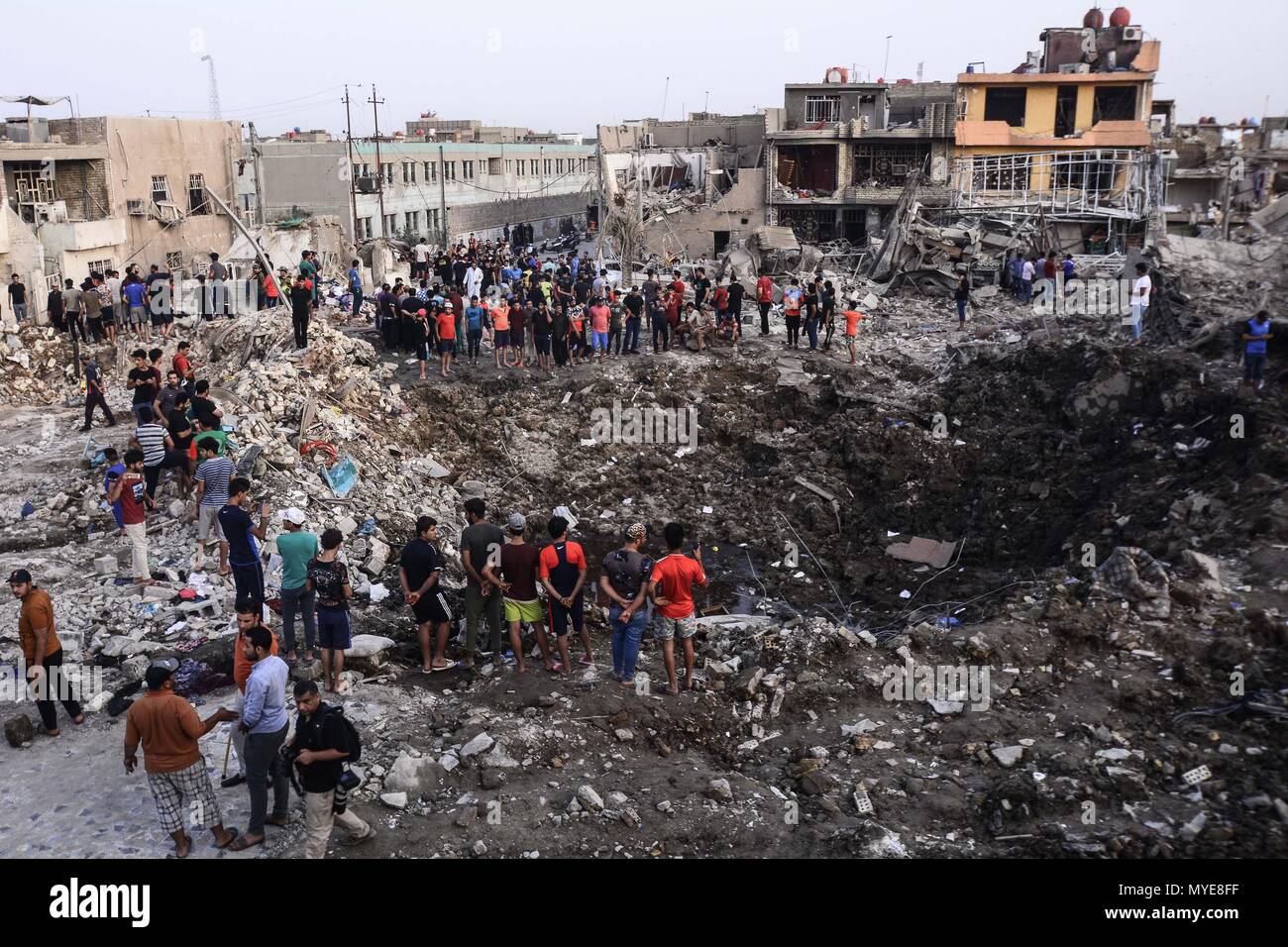 Sadr city hi-res stock photography and images - Alamy