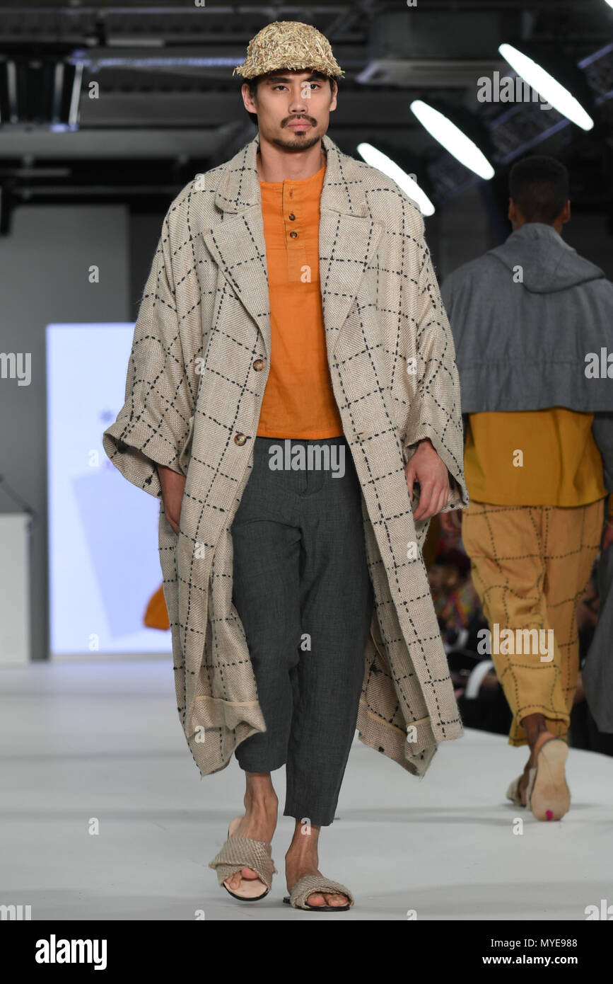 Hannah gibbins hi-res stock photography and images - Alamy