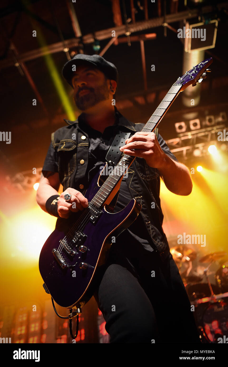 Rob caggiano hi-res stock photography and images - Alamy