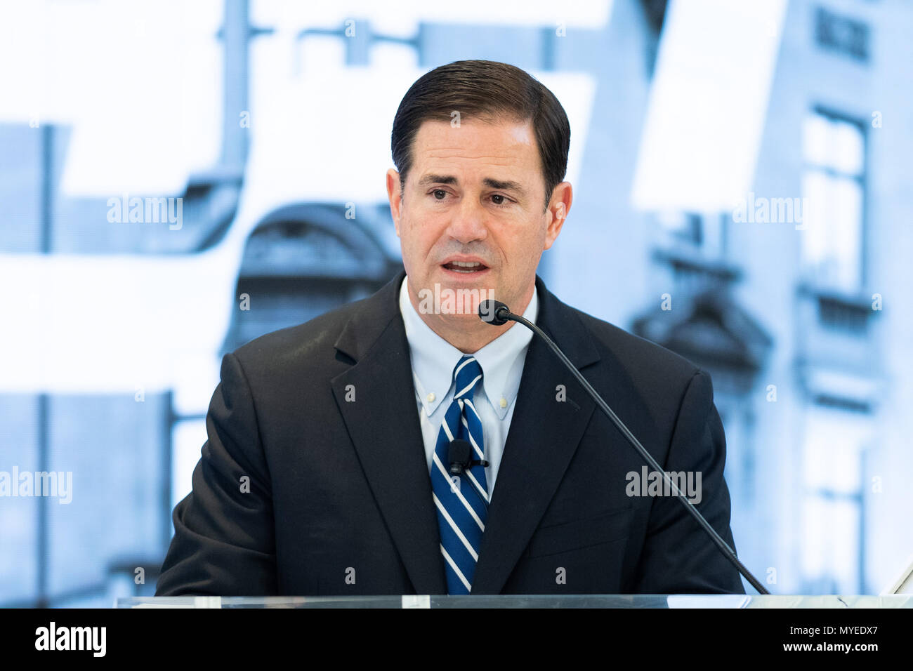 Doug ducey hi-res stock photography and images - Alamy