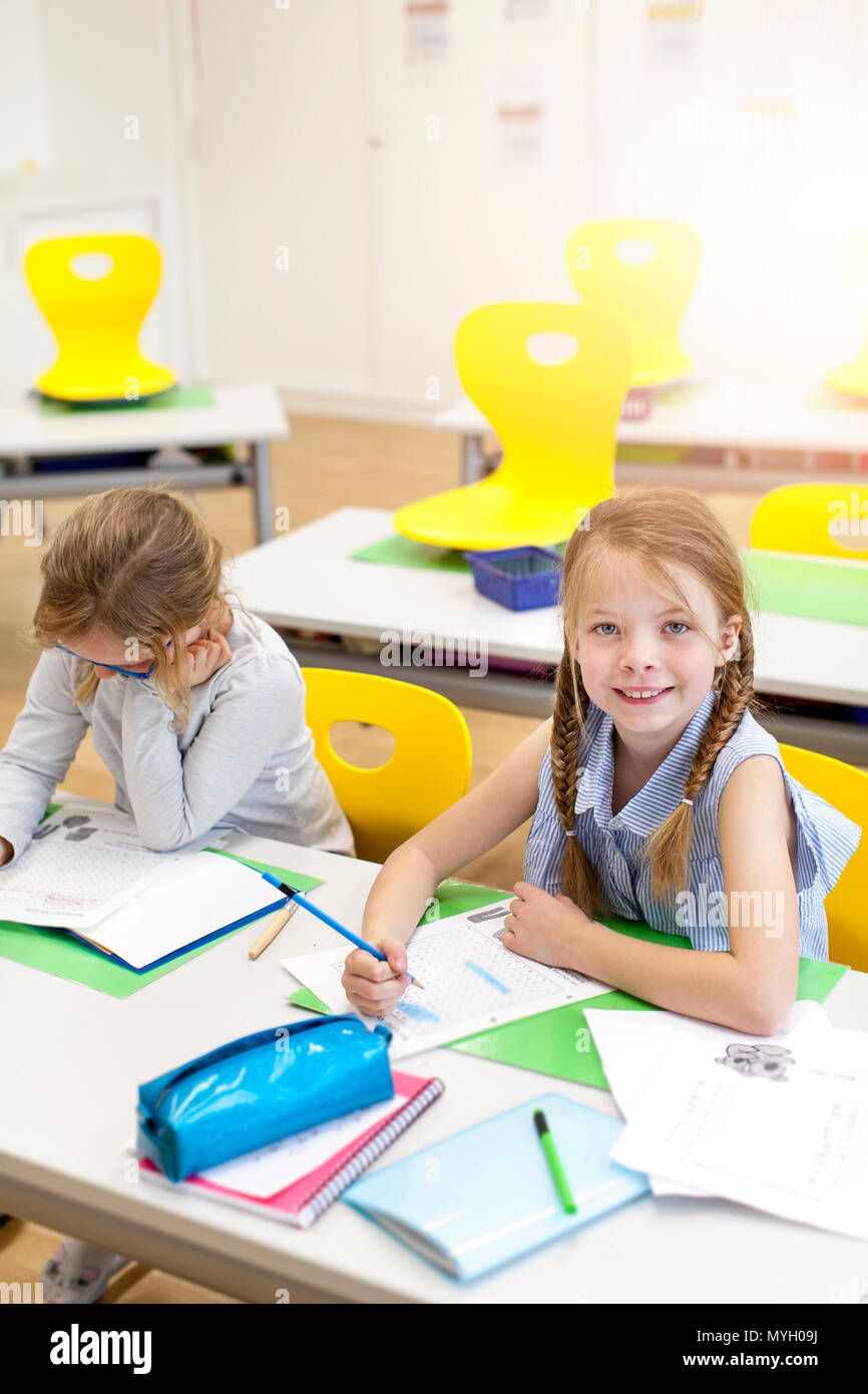 At school - best friends Stock Photo - Alamy