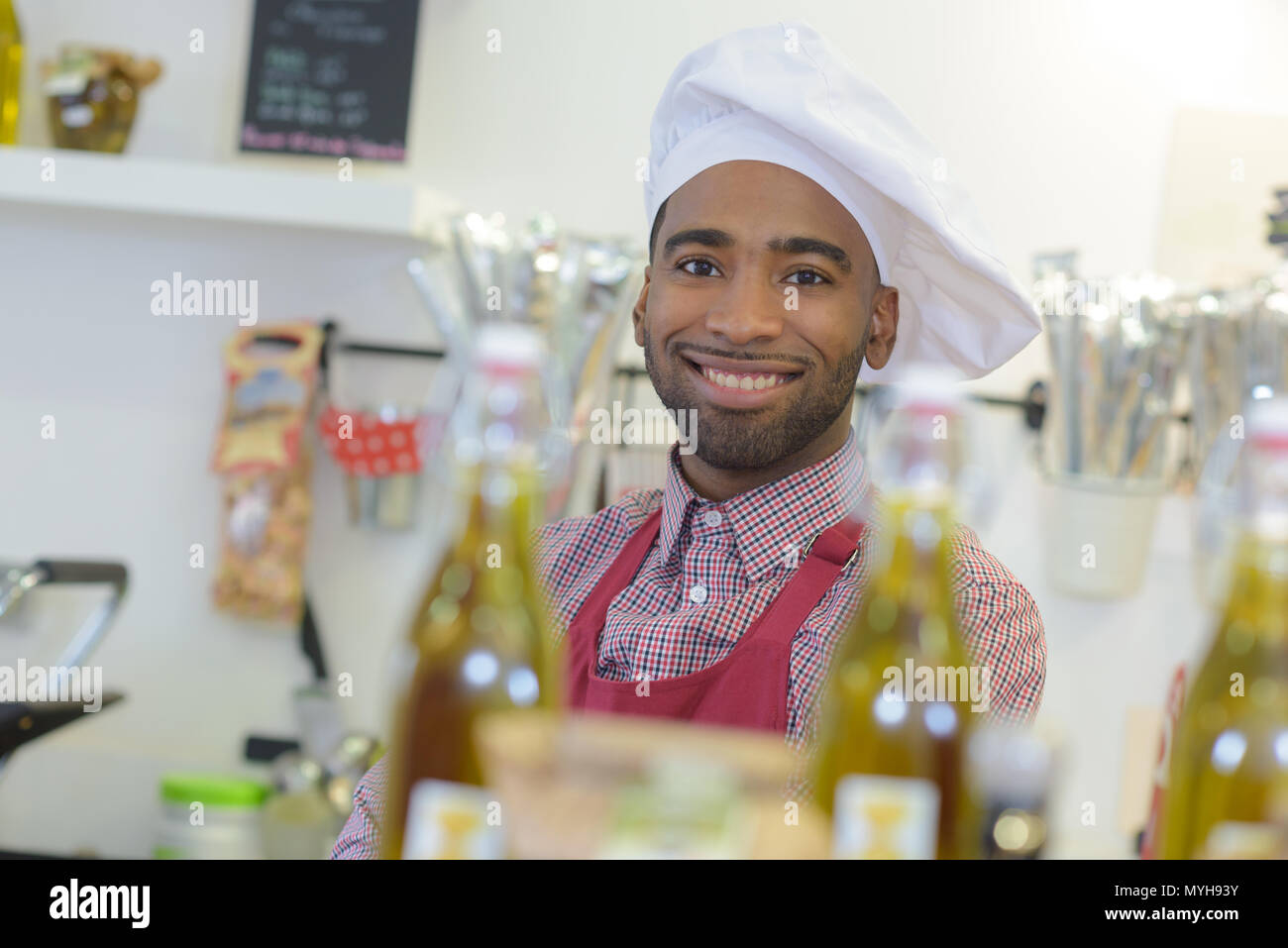 Italian family kitchen portrait hi-res stock photography and images - Alamy