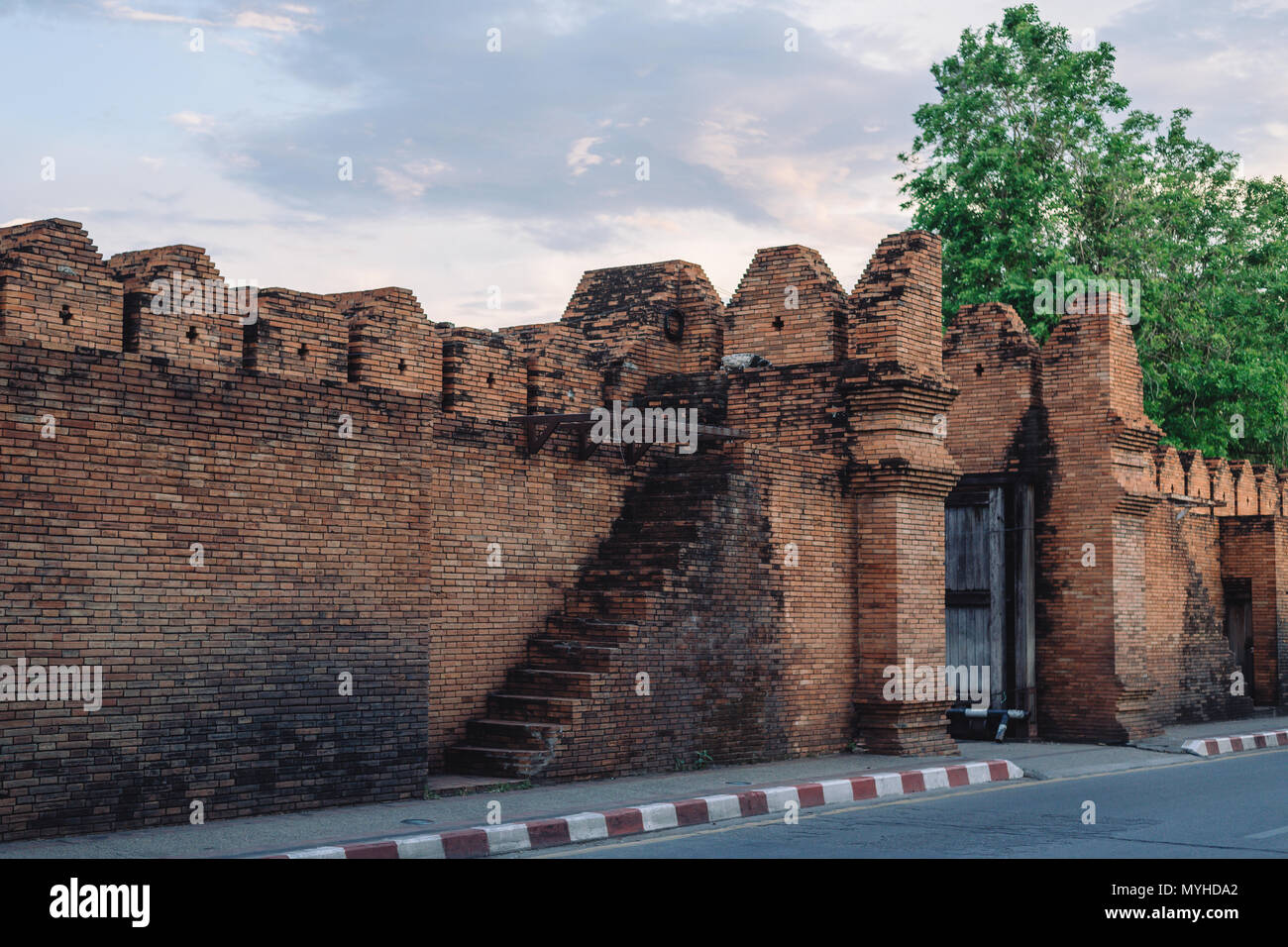 Chiang Mai ancient wall. Thapae main gate Stock Photo - Alamy