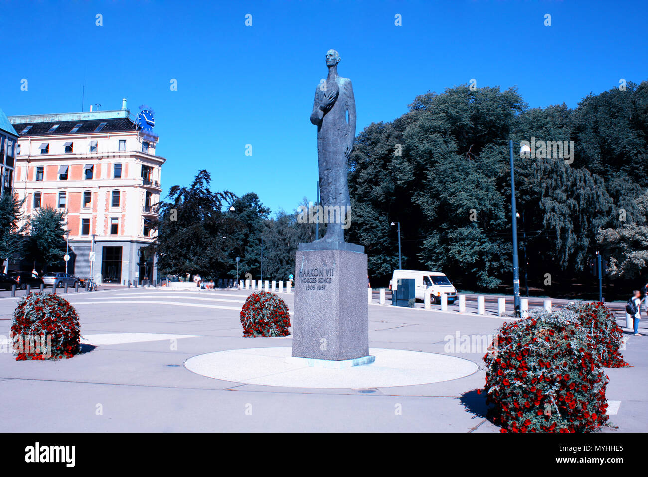 Statue haakon vii hi-res stock photography and images - Alamy