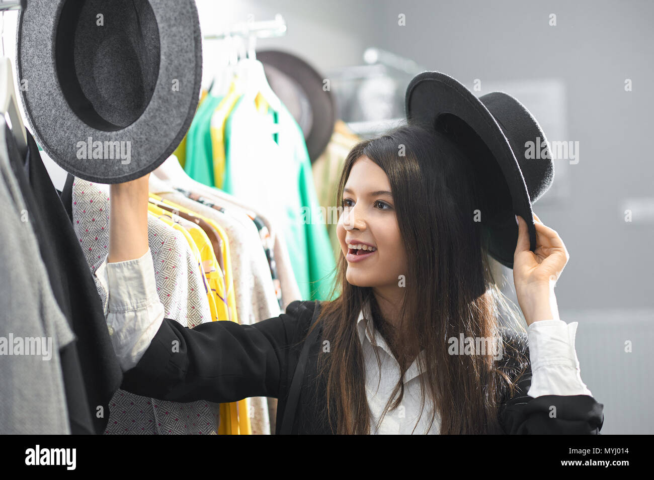 Good hangers hi-res stock photography and images - Alamy