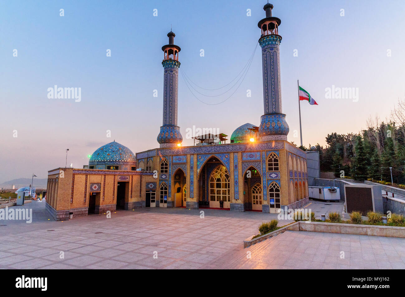 Tehran mosque hi-res stock photography and images - Alamy
