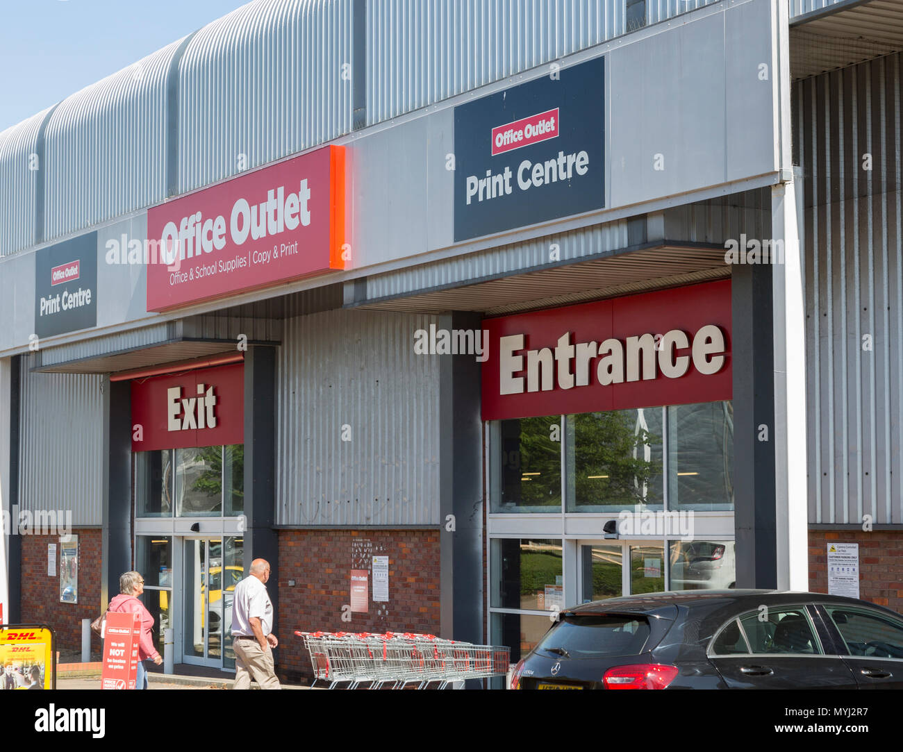 Office outlet hi-res stock photography and images - Alamy