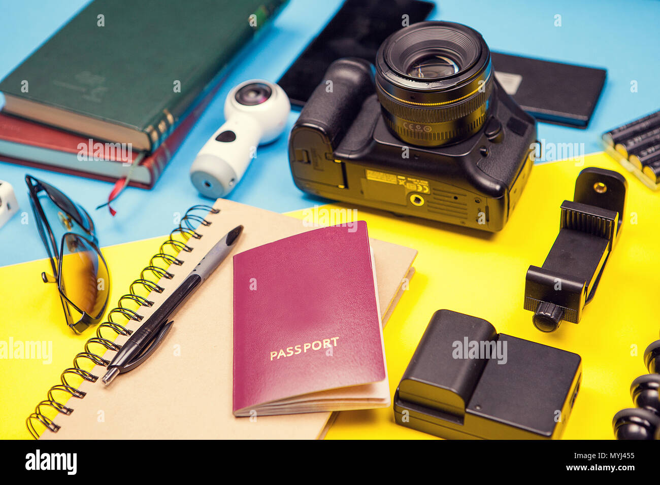 Traveler blogger hi-res stock photography and images - Alamy