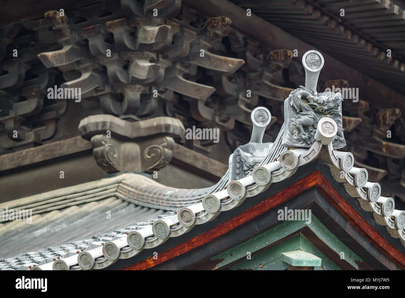 Details of temple roof Stock Photo - Alamy