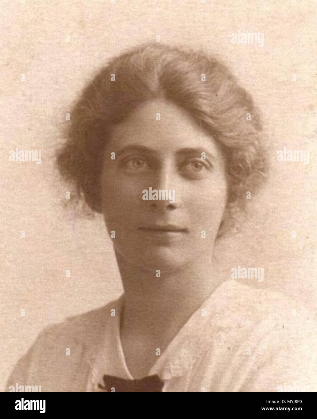 . English: Kathleen Murray. Cape farmer and activist. 1 January 1910 ...