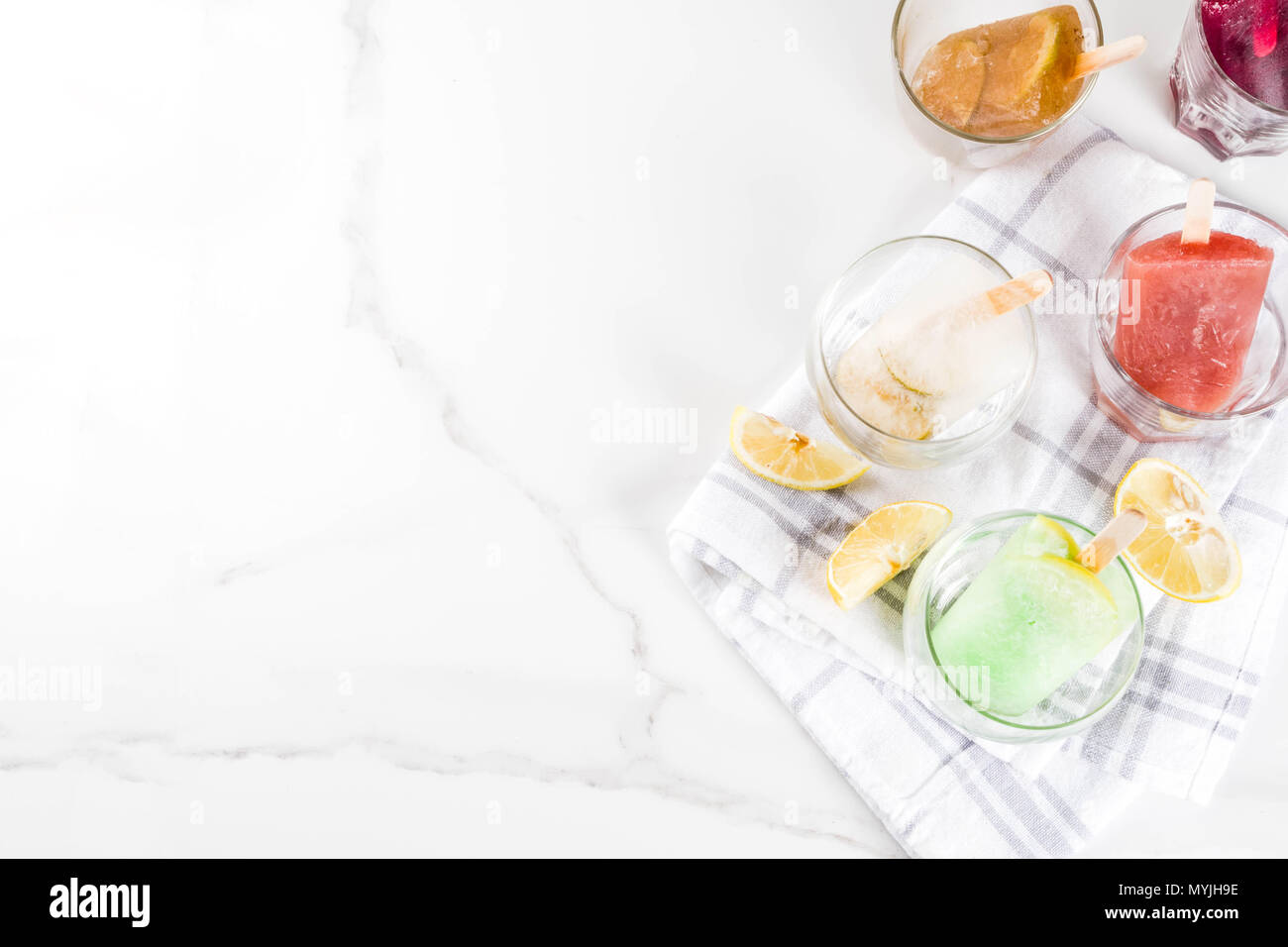 Summer party food ideas, frozen boozy alcohol cocktails popsicles ...