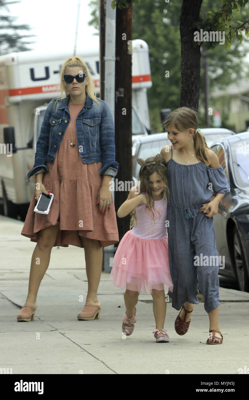 Busy Philipps spotted with her daughters, Cricket and Birdie, in Studio ...