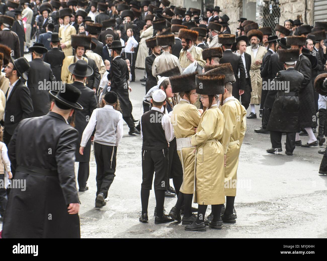 Jews gathering Mea Shearim in Jerusalem., April 5, 2018 | usage ...