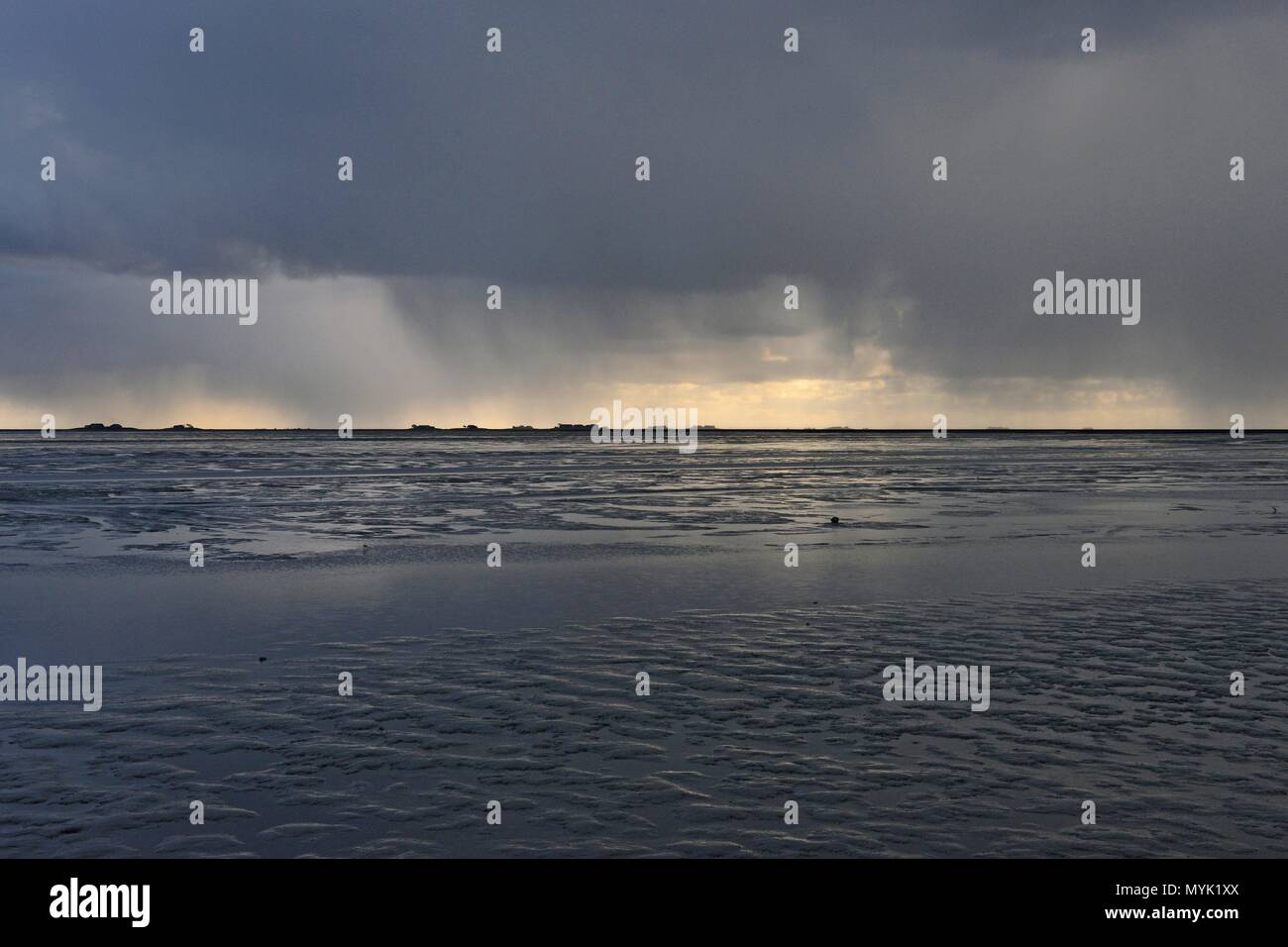 Sludged hi-res stock photography and images - Alamy