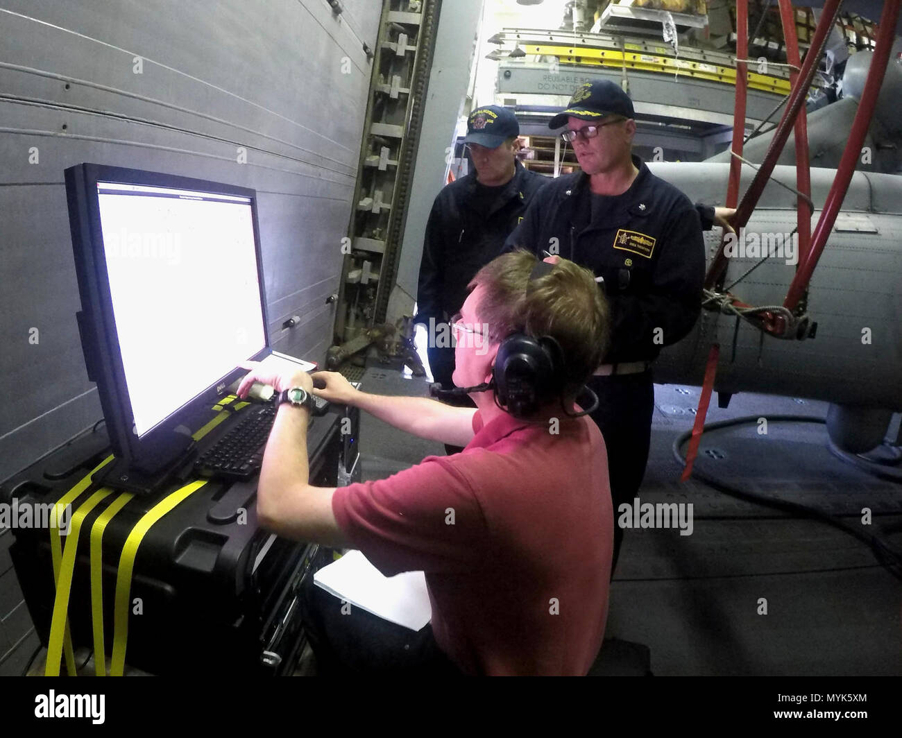 PACIFIC OCEAN (May 4, 2017) - Mike Thorp, assigned to the Naval Surface ...