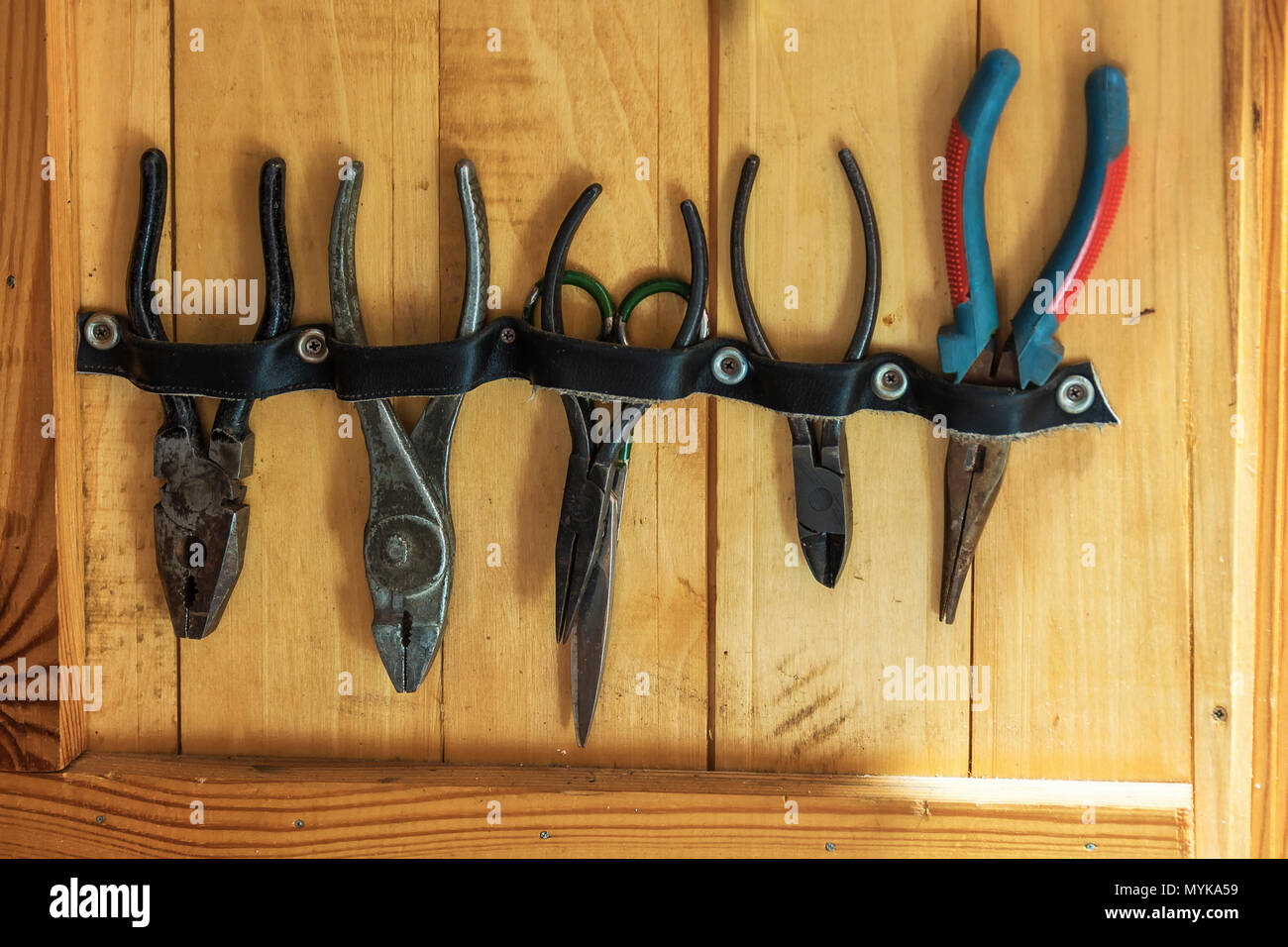 Hand clippers hi-res stock photography and images - Alamy