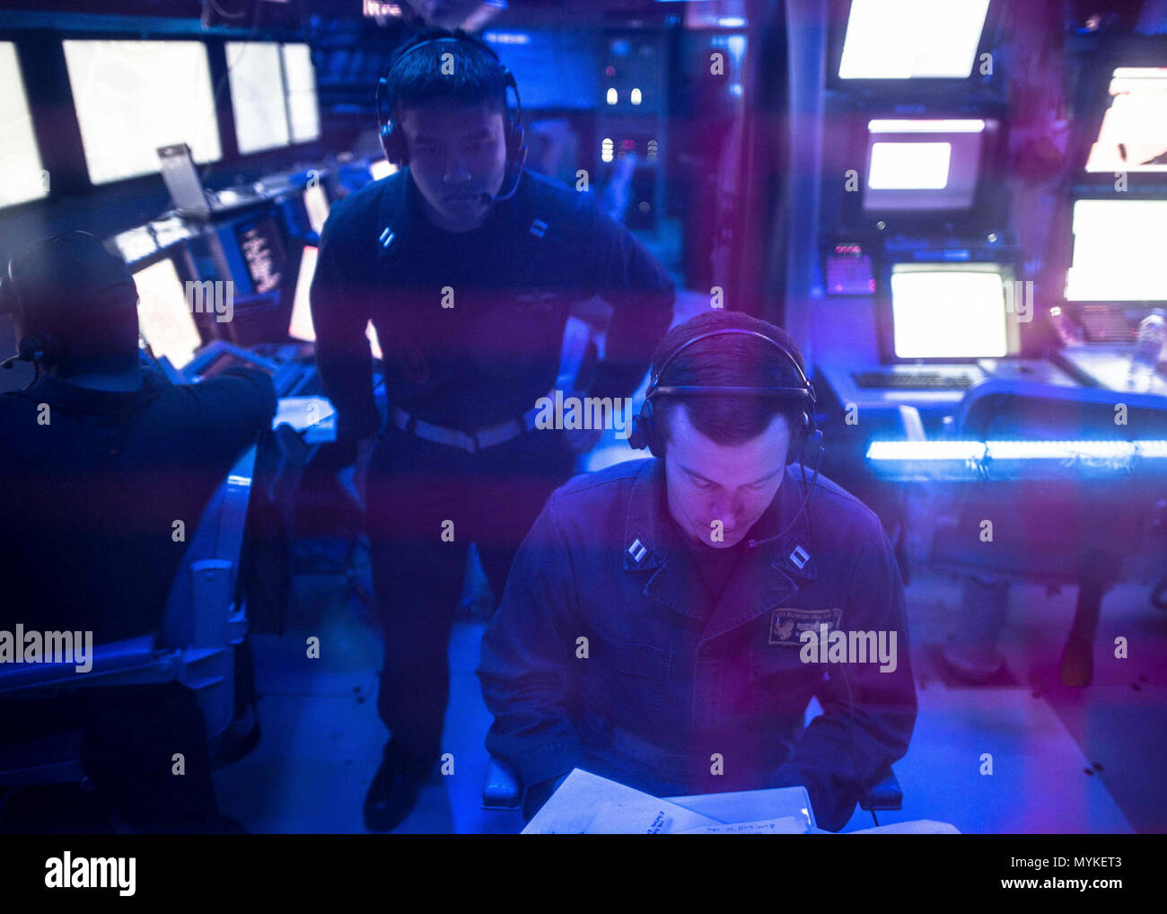 Joven instructor hi-res stock photography and images - Alamy