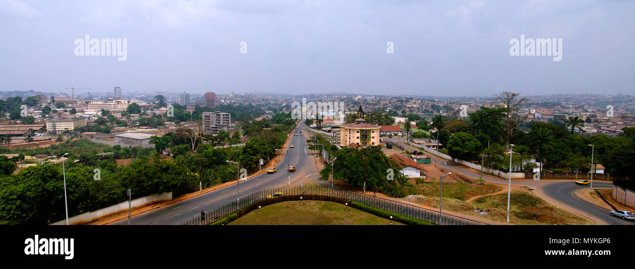 Cameroon city street view hi-res stock photography and images - Alamy