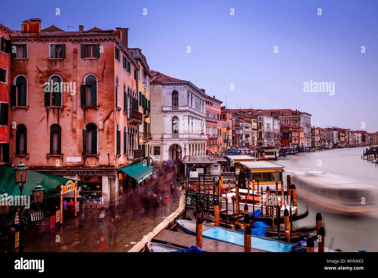 Wet day in venice hi-res stock photography and images - Alamy