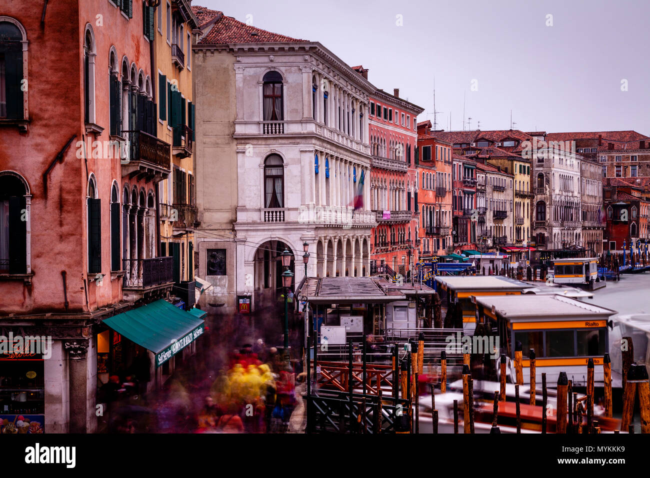 Wet day in venice hi-res stock photography and images - Alamy